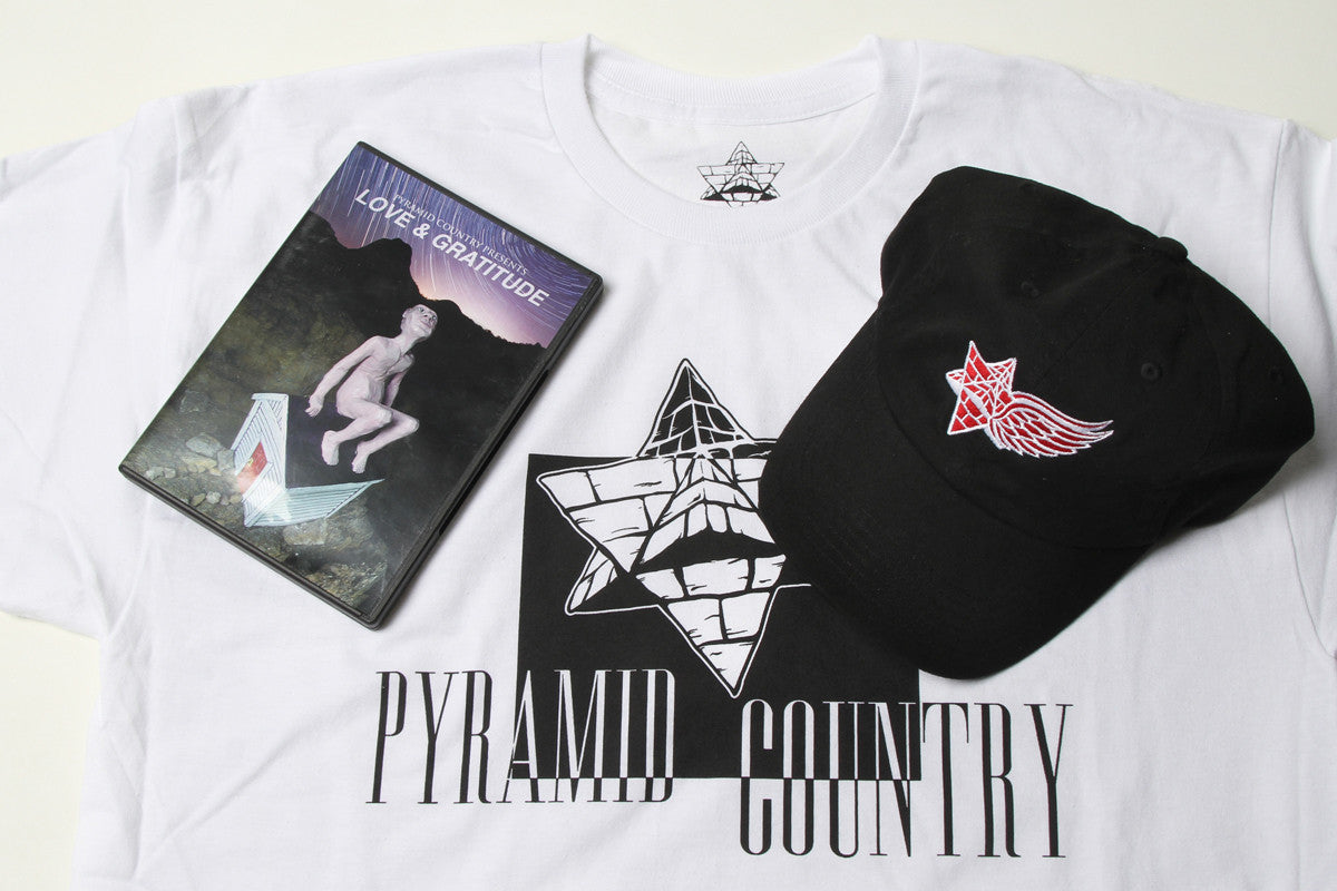 PYRAMID COUNTRY – Premier