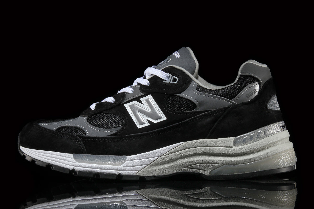 992 – Premier
